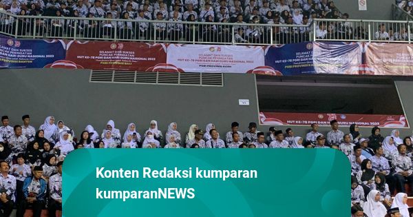 Mendikdasmen Ungkap 295 Ribu Guru Belum Bergelar Sarjana Maupun Diploma ... Mendikdasmen Ungkap 295 Ribu Guru Belum Bergelar Sarjana Maupun Diploma ...
